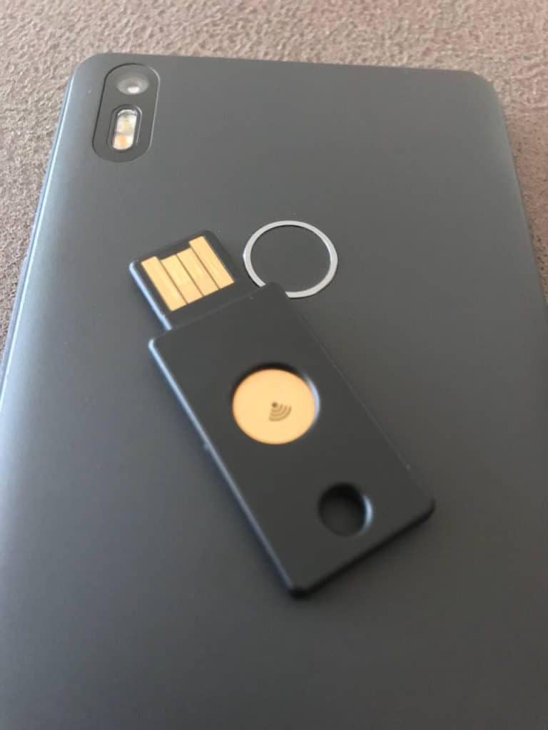 YubiKey de Yubico: cómo funciona la doble autenticación | Rincón de la ...